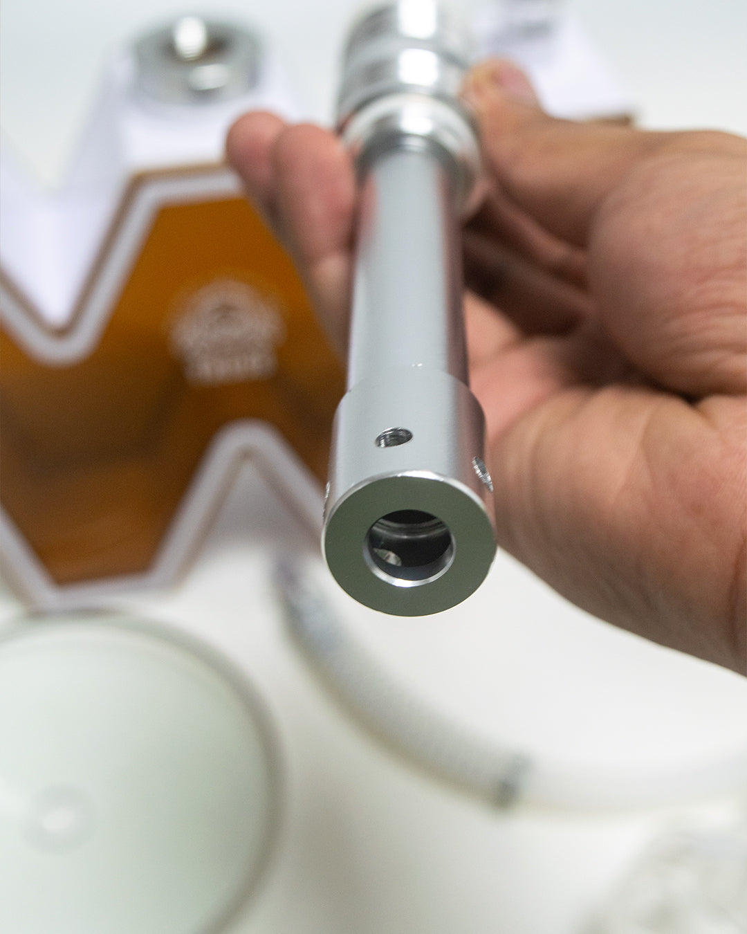 W Acrylic Hookah – Modern Design with Premium Features – shopdop.in